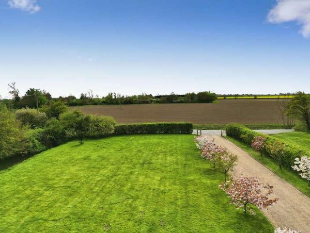 6 bed property for sale
