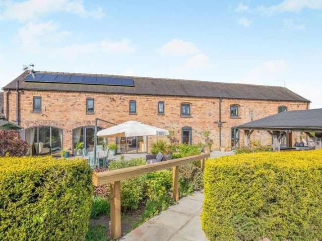 6 bed property for sale