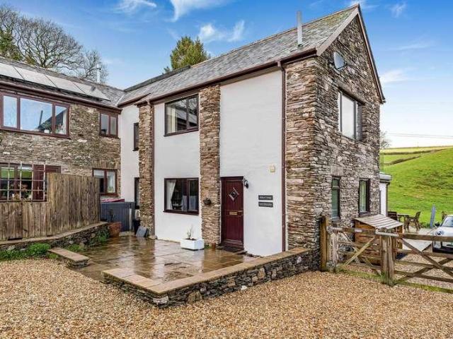 6 bed property for sale