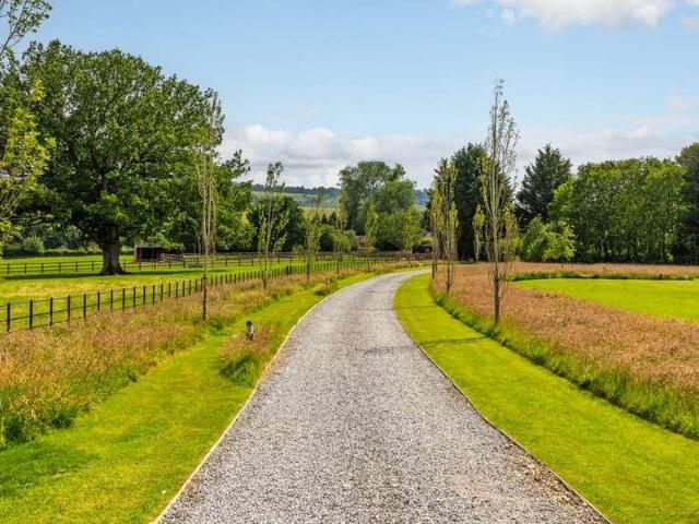 6 bed property for sale