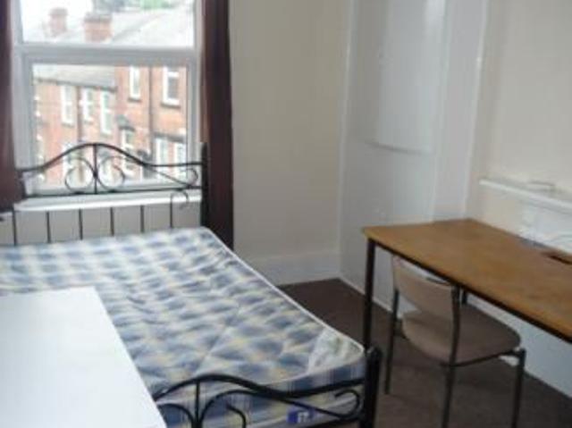 6 Bed Royal Park Avenue, Hyde Park, Leeds