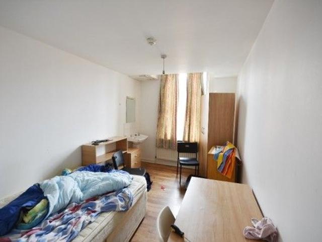 6 Bed Rubicon House, Clayton Street West