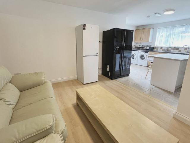 6 Bed Semi Detached House, Northville Road, BS7