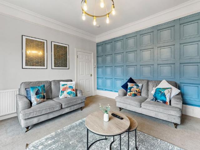 6 Bed Semi Detached House, Glen Road, S7