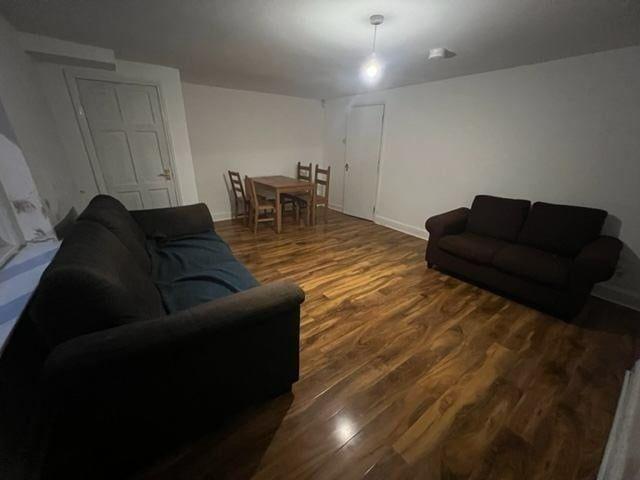 6 Bed Semi Detached House, Grosvenor Terrace, SE5