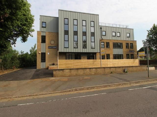 6 Bedford Road, Sandy, SG19 2 bed apartment to rent £1,325 pcm £306 pw