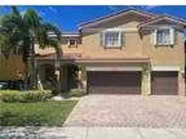 6 Bedroom 4 Bath In Miami Florida 33169