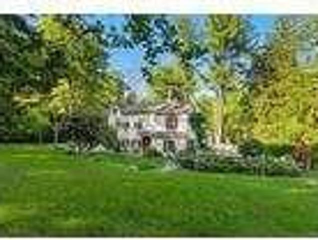 6 Bedroom 4 Bath In Carmel NY 10512