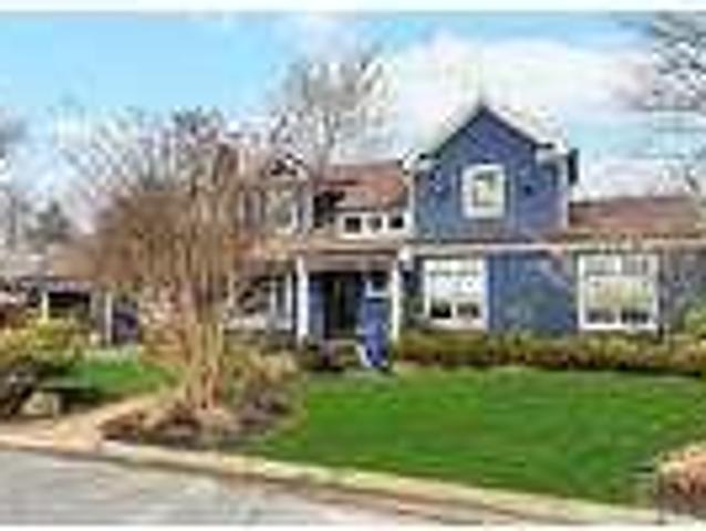 6 Bedroom 4 Bath In Fair Haven NJ 07704
