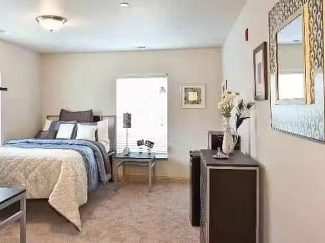 6 Bedroom 6 Bathroom
