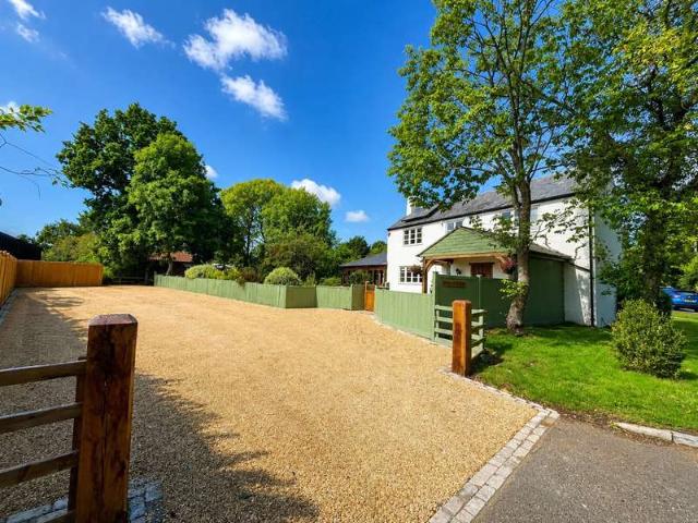 6 Bedroom Country House Character Property