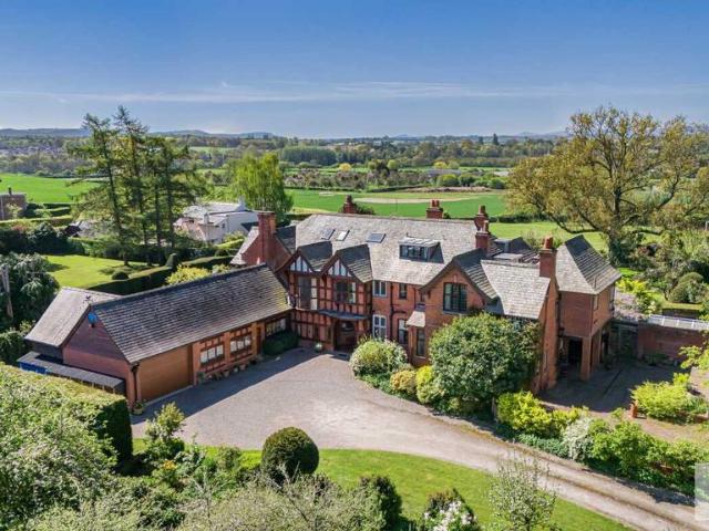 6 bedroom country house for sale