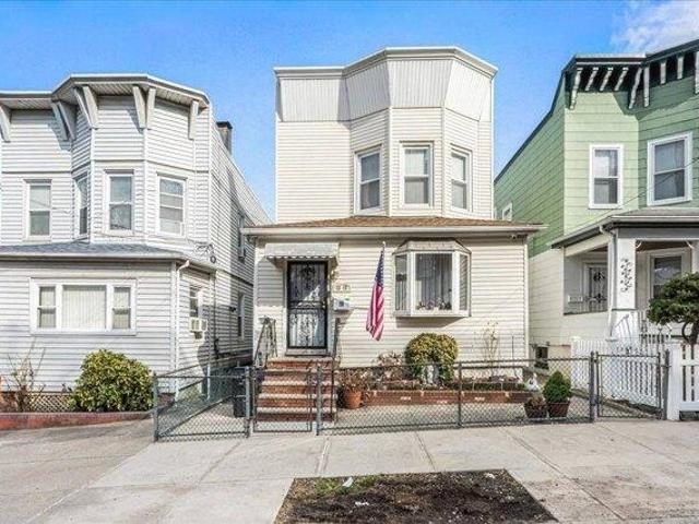 6 bedroom, College Point NY 11356 104908608