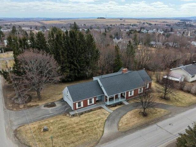 6 bedroom, Caribou ME 04736 LS102448012