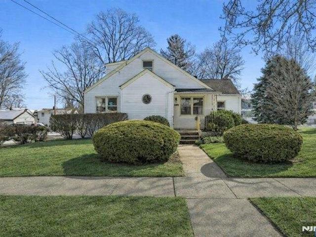6 bedroom, Carlstadt NJ 07072 101749698