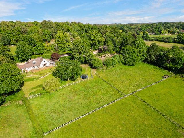 6 bedroom chalet for sale