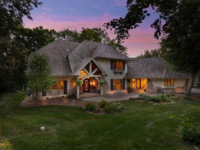 6 bedroom, Chaska MN 55318 LS88247071