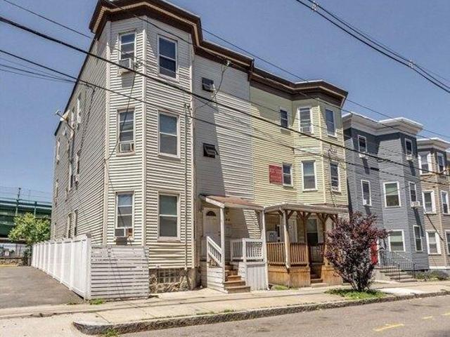 6 bedroom, Chelsea MA 02150 104010307