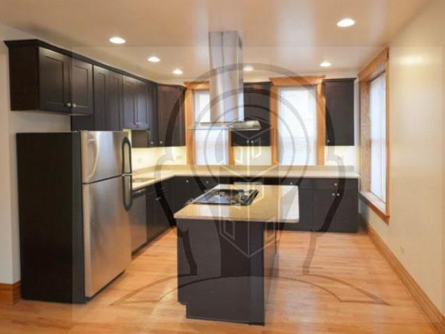 6 bedroom, CHICAGO IL 60657 78117639