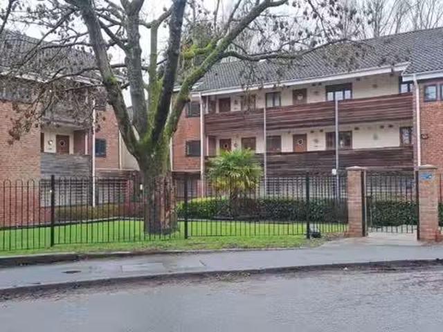6 bedroom cluster house for rent in The Lodge, B17, deluxe roo.