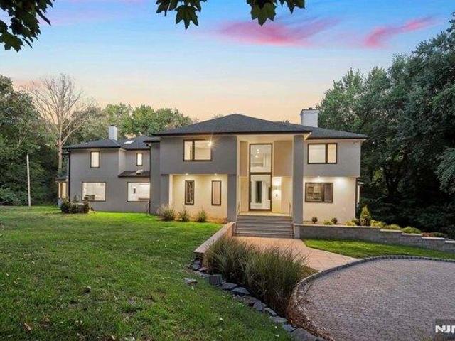 6 bedroom, Cresskill NJ 07626 102728137