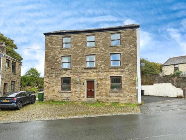 6 Bedroom Apartment Accrington Lancashire 98718261