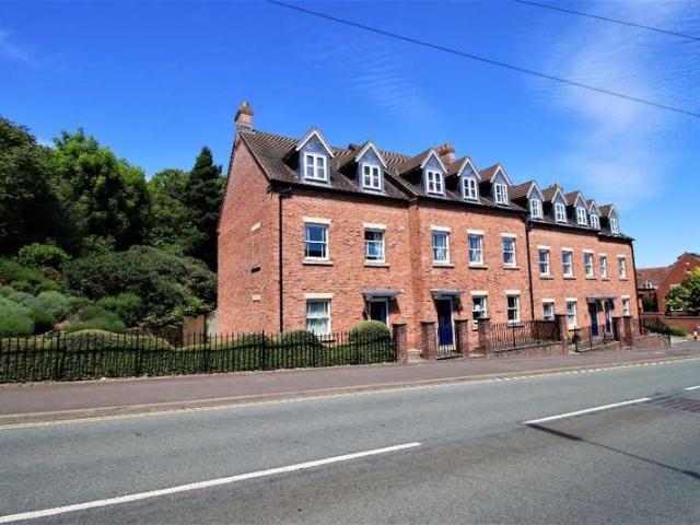 6 Bedroom Apartment Flat