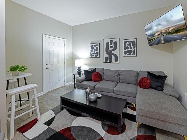 6 Bedroom Apartment for Rent at Alden Dr & Thomas Rd #2C, Riverdale, GA 30274