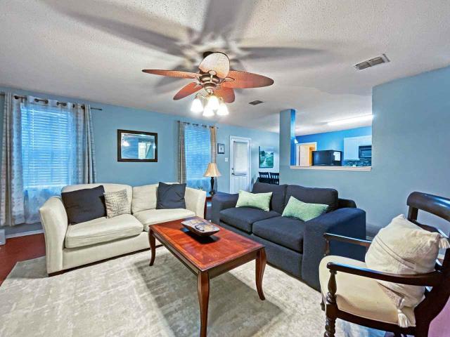 6 Bedroom Apartment for Rent at Amber Waves Ln & Spring Water Dr #1C, Lancaster, TX 75134 Meadowview