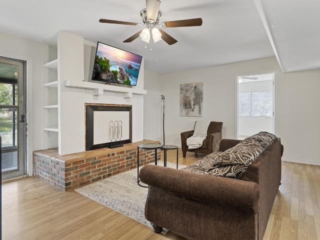6 Bedroom Apartment for Rent at Buck Run & Deer Creek #2B, San Antonio, TX 78230 Vance Jackson