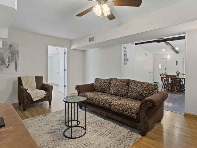 6 Bedroom Apartment for Rent at Buck Run & Deer Creek #2C, San Antonio, TX 78230 Vance Jackson