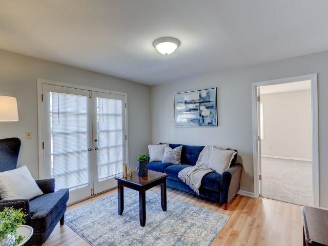6 Bedroom Apartment for Rent at E 54th Pl & Daniel Dr #2D, Indianapolis, IN 46226 Brendonwood