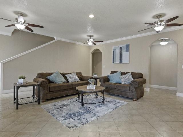 6 Bedroom Apartment for Rent at Glen Vista Dr & Glen Meadows Dr #2A, San Antonio, TX 78239