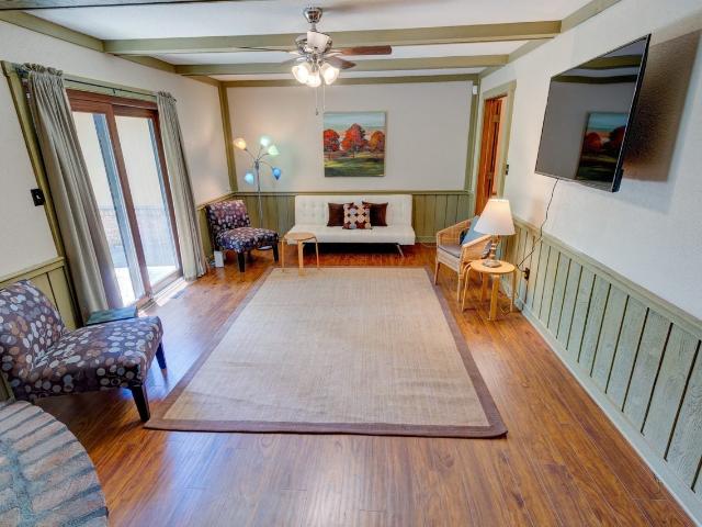 6 Bedroom Apartment for Rent at Knue Rd & Buckskin Ct #1C, Indianapolis, IN 46250 Allisonville