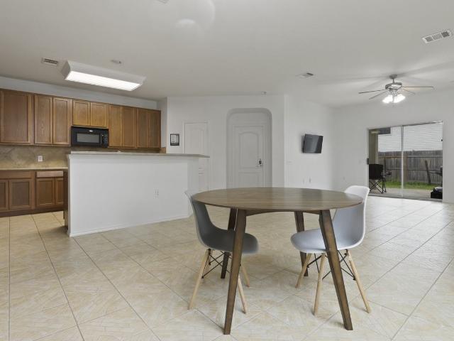 6 Bedroom Apartment for Rent at Ringsby Rd & Bannock Ln #1B, Austin, TX 78747