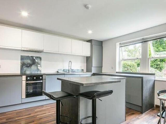 6 Bedroom Apartment For Rent In Broomhall Road, Sheffield
