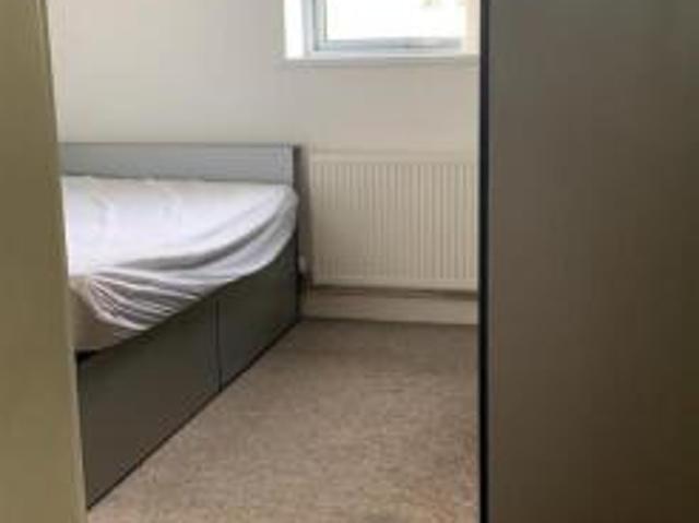 6 bedroom apartment for rent in Kinterbury Street, Plymouth, PL1