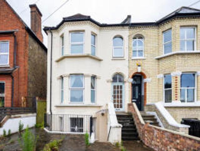 6 bedroom apartment for rent in Rossiter Road, Balham, London, SW12
