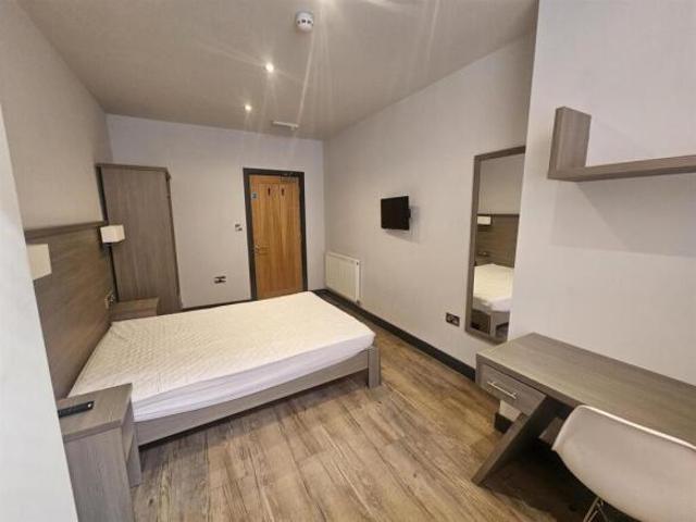 6 bedroom apartment for rent in Stanford Street, Nottingham, NG1
