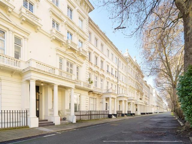 6 bedroom apartment for sale