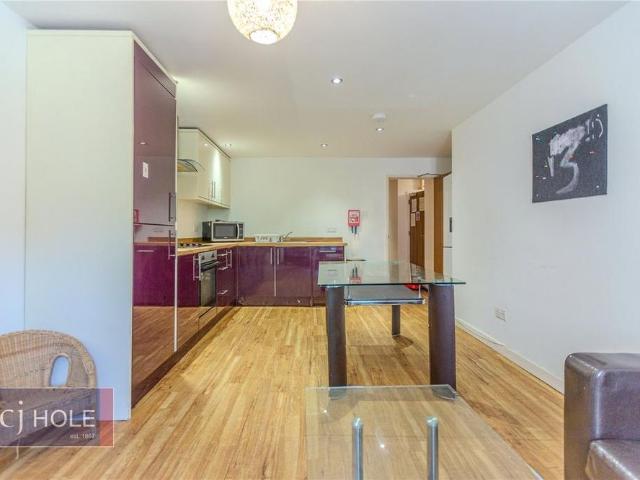 6 bedroom apartment to rent