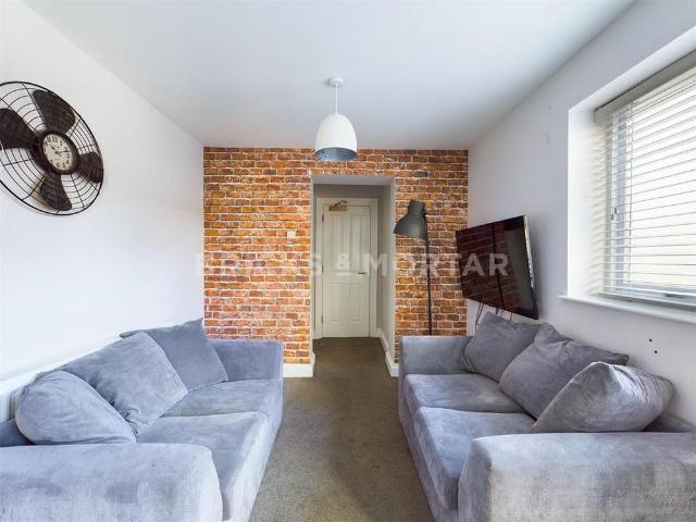 6 bedroom apartment to rent