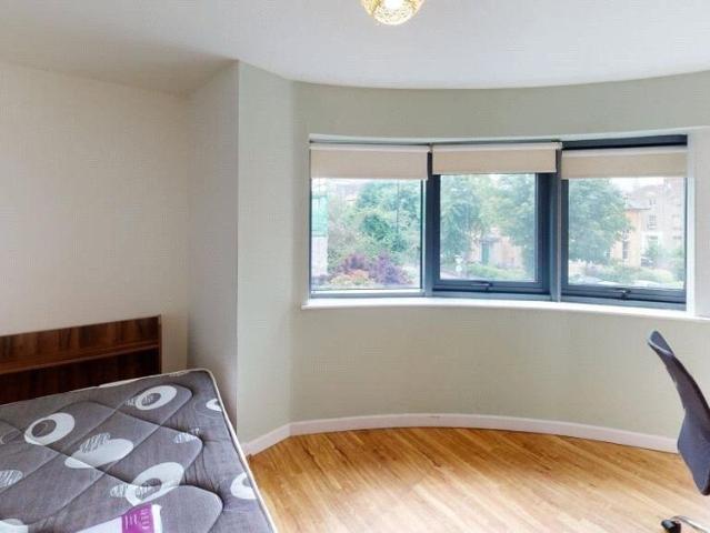 6 bedroom apartment to rent