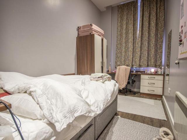 6 bedroom apartment to rent