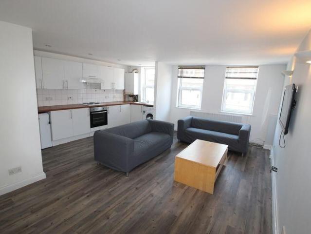 6 bedroom apartment to rent