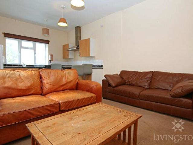 6 Bedroom Apartment To Rent In London Road, LE2