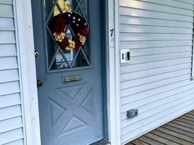 6 bedroom, Attleboro MA 02703 104607878