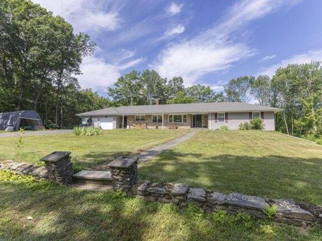 6 bedroom, Auburn ME 04210 104690169