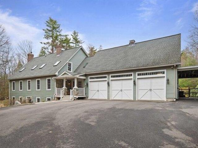 6 bedroom, Bow NH 03304 LS102344356