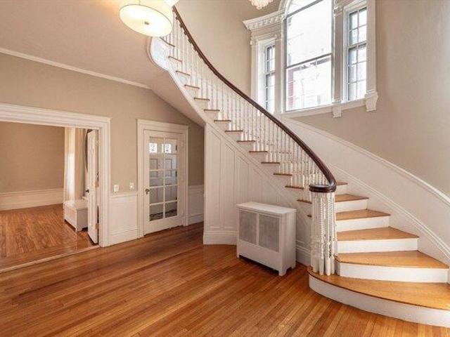 6 bedroom, Boston MA 02121 103035192